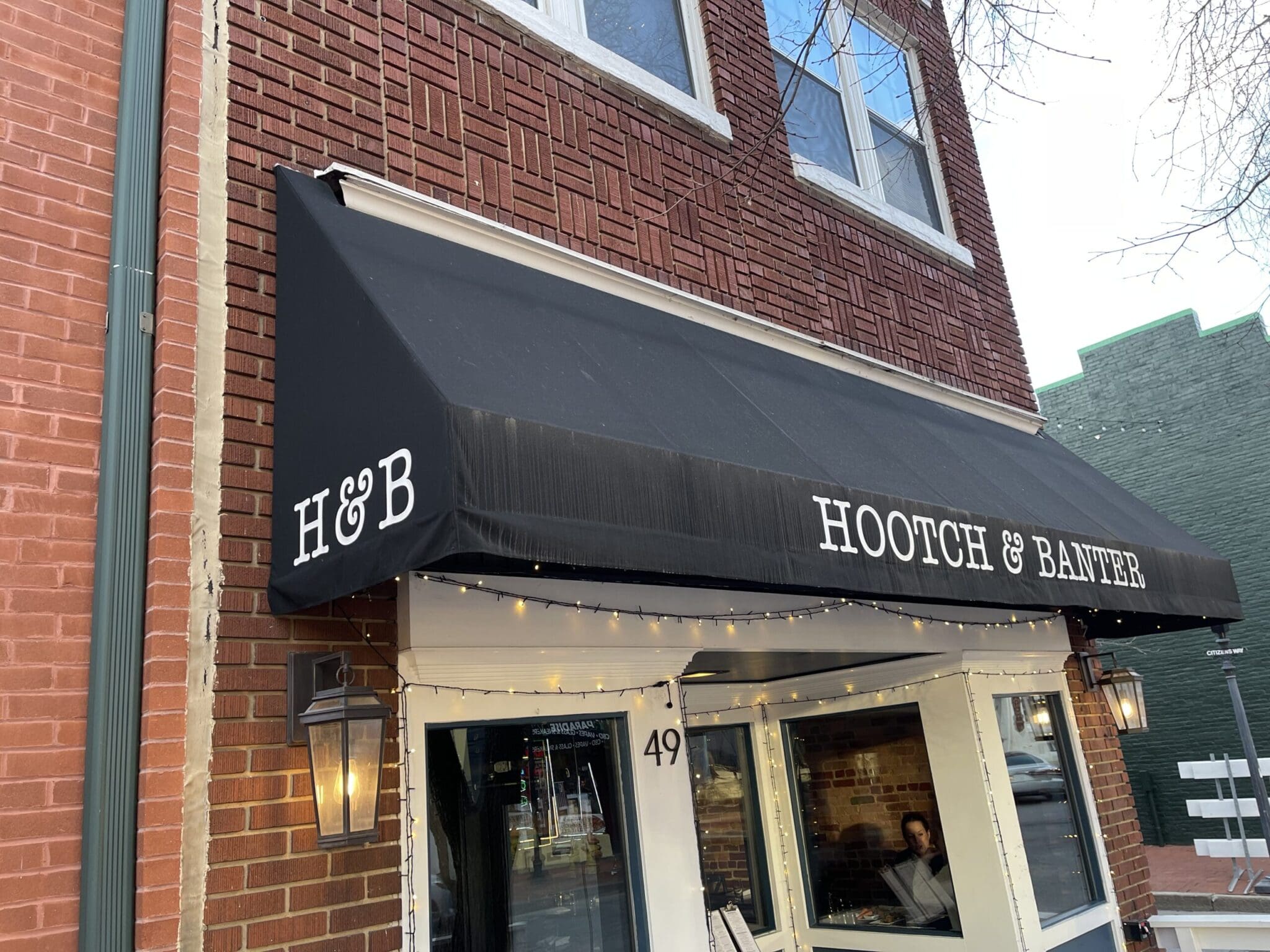 Lucky You! You Scored a Table at Hootch and Banter